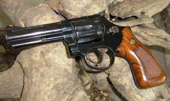 REVÓLVER CALIBRE 38 SPL - Sniper Armas Bahia